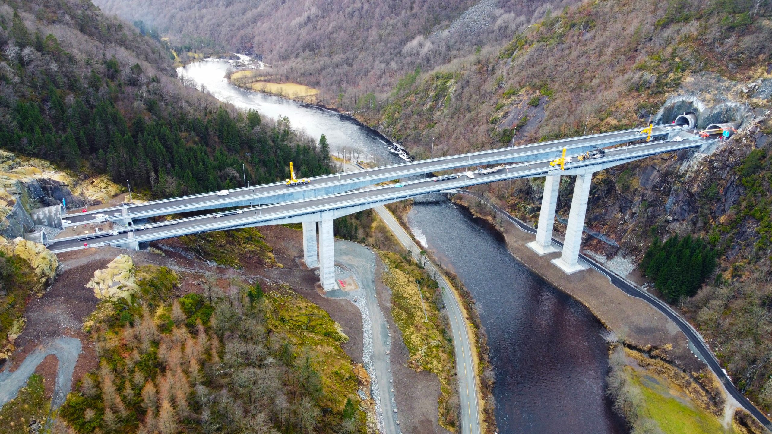 Bygger nesten 10 kilometer med ny firefelts motorvei i Lyngdal ...